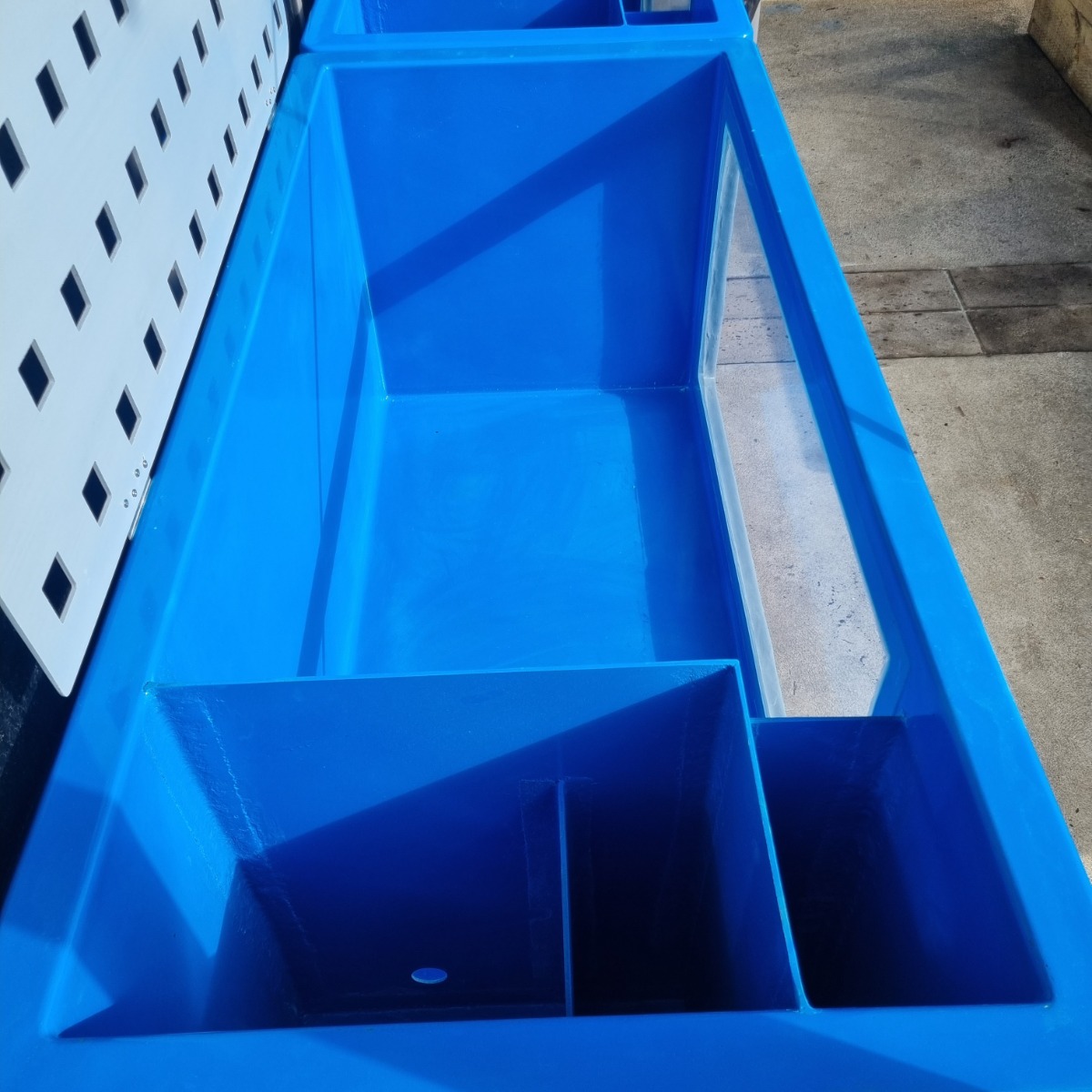 Fish pond with window, filtration and pump included PICK UP ONLY